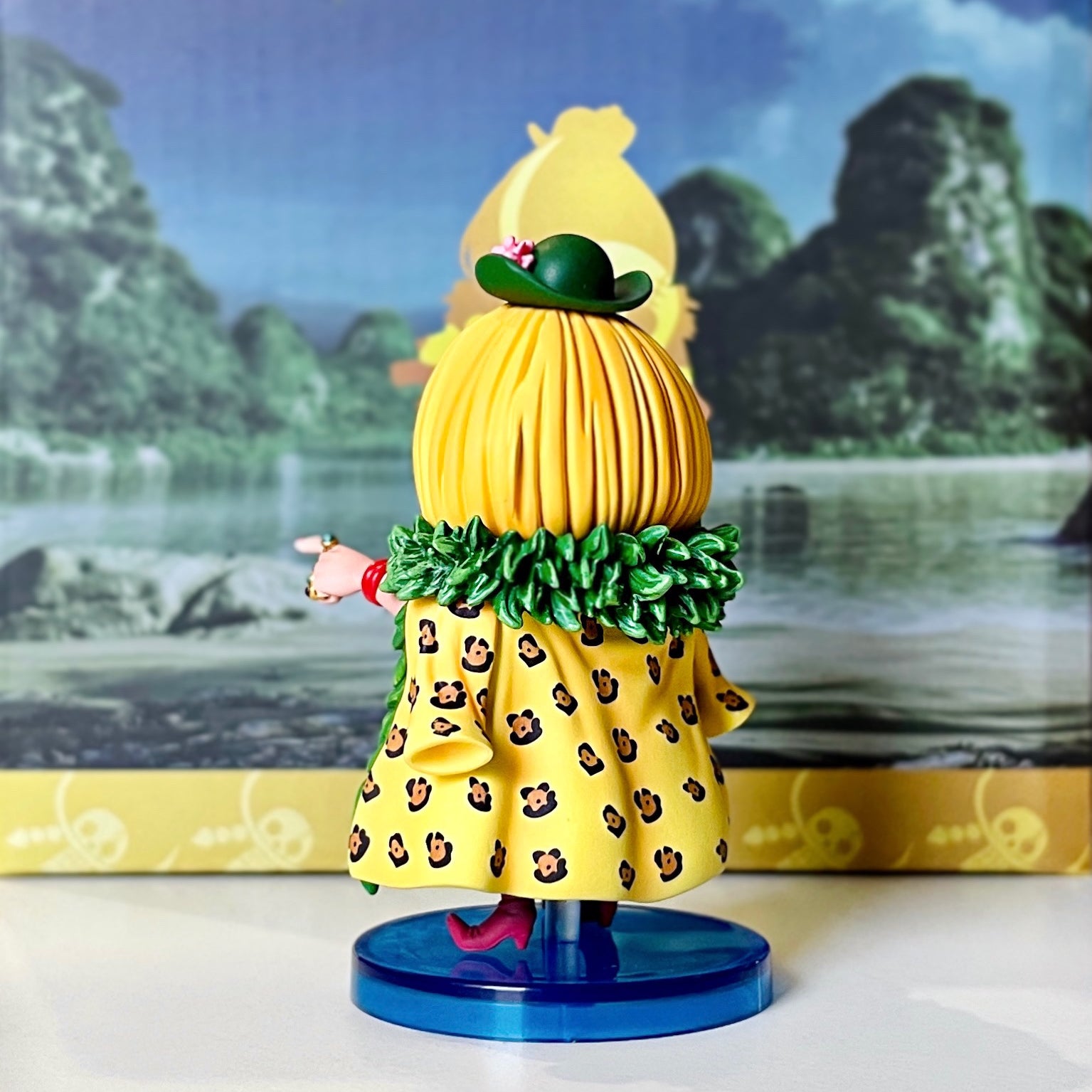 Whitebeard Pirates - Edward Weevil & Miss Buckin - ONE PIECE - YZ ...